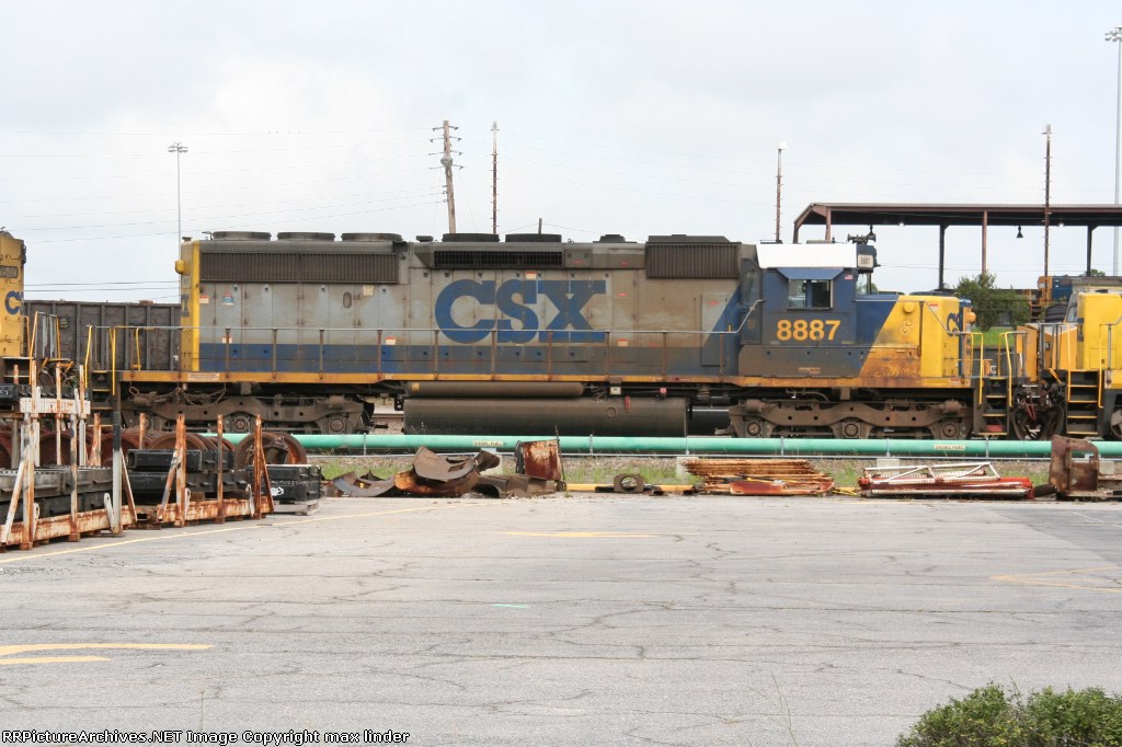 CSX 8887